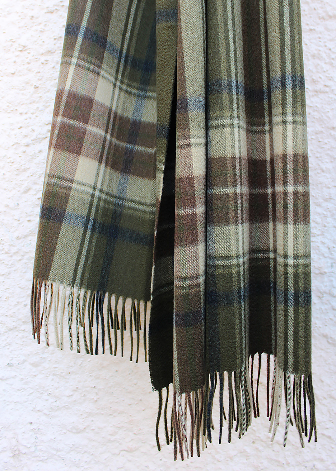 Made in Scotland, quality Scottish blankets, tweed coats, accessories ...
